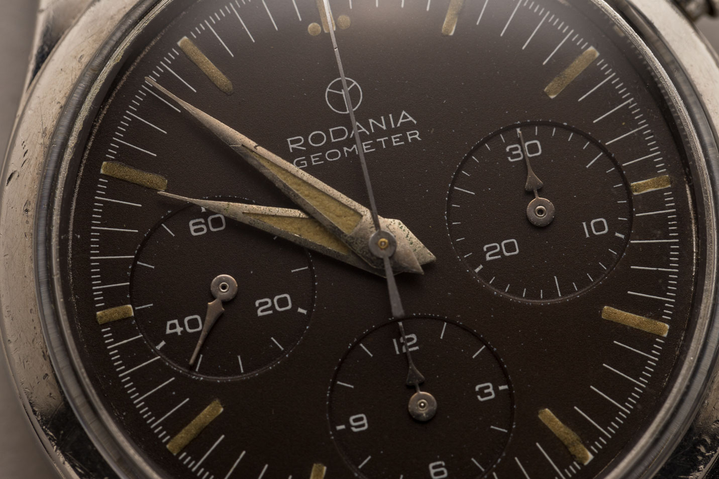 Rodania Geometer Vintage Chronograph Tropical - Shuck the Oyster ...